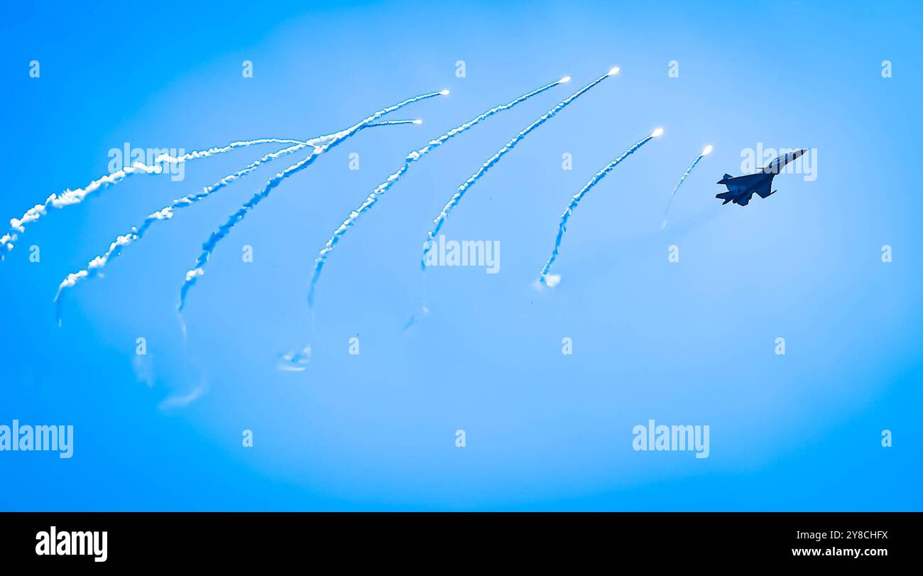 Air Show von IAF die 92. Air Adventure Show Chennai Air Show 2024 der ...