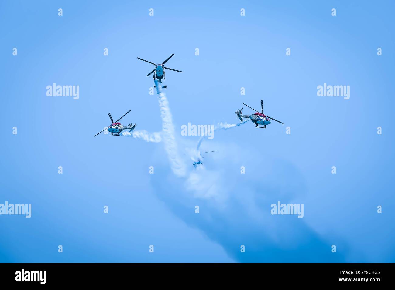 Air Show von IAF die 92. Air Adventure Show Chennai Air Show 2024 der ...