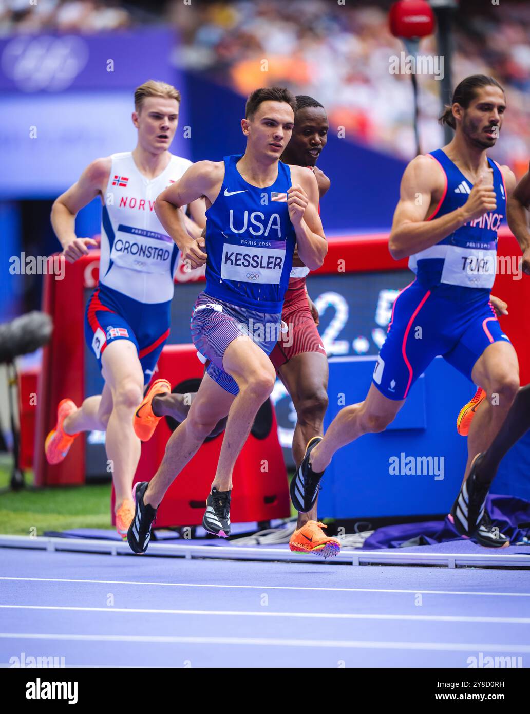 Hobbs Kessler nahm an den 800-Meter-Strecken der Olympischen Spiele ...
