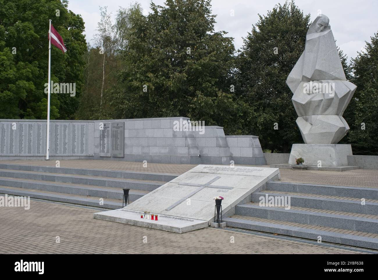 Lestene, Litauen - 12. September 2024: Der lettische Kriegsfriedhof von ...