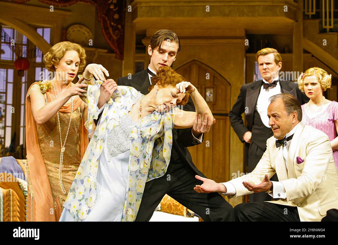 l-r: Kim Medcalf (Sorel Bliss), Dan Stevens (Simon Bliss), Judi Dench ...