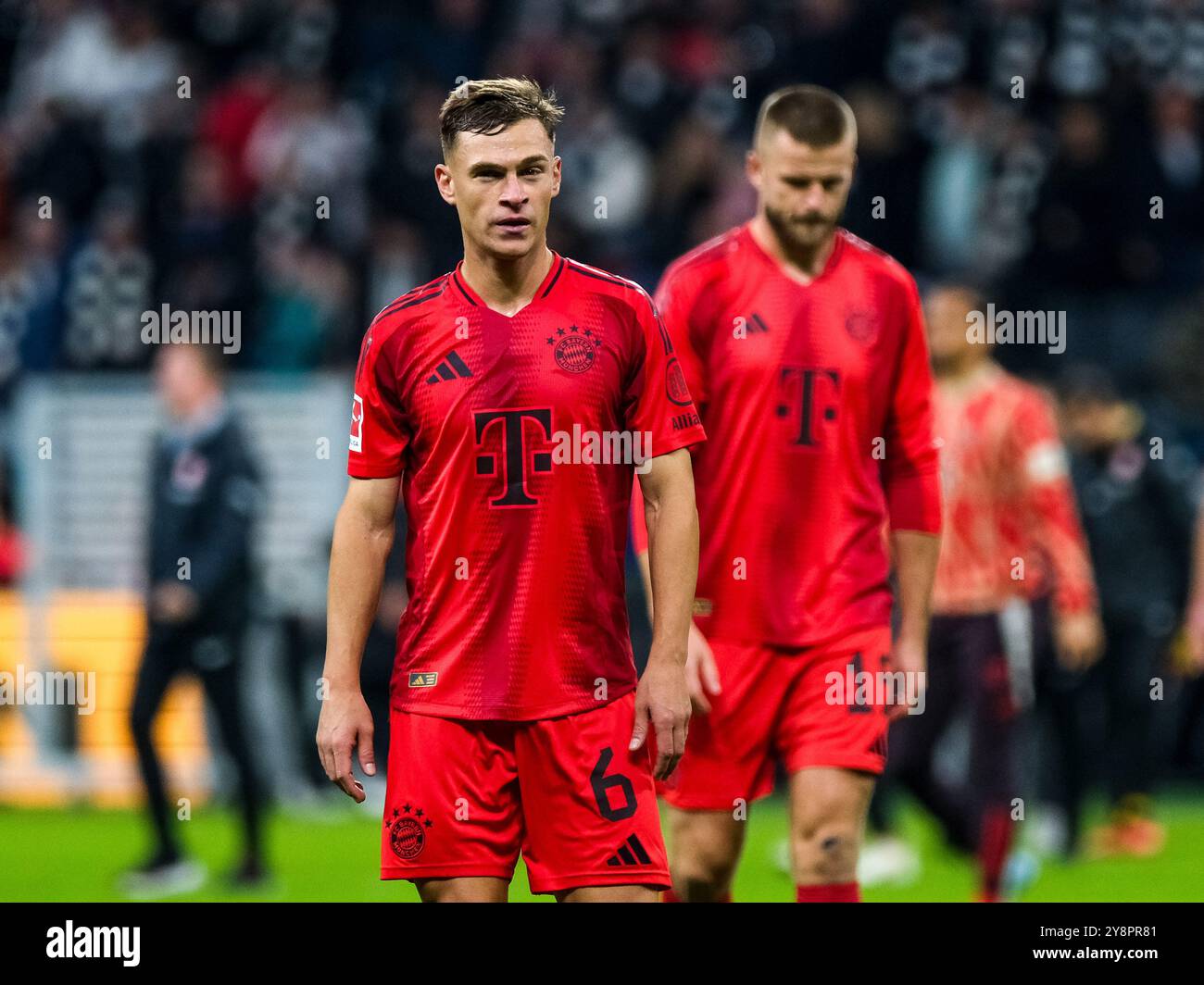 Joshua Kimmich (FC Bayern München, #06) ist enttauescht ueber das ...