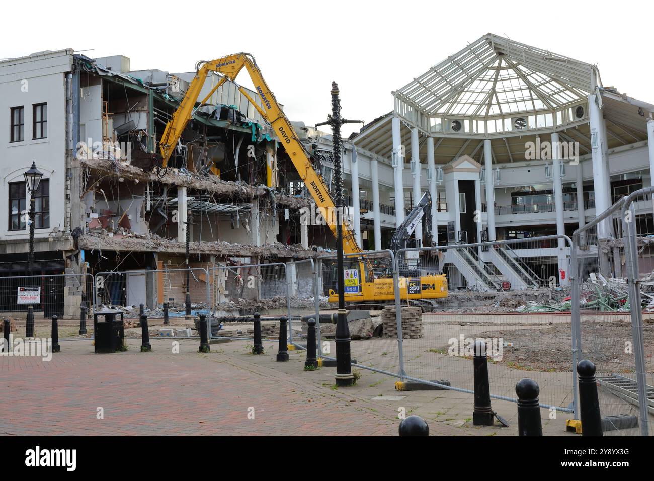 Falkirk, Schottland, September 2024: Abriss des Callendar Square ...