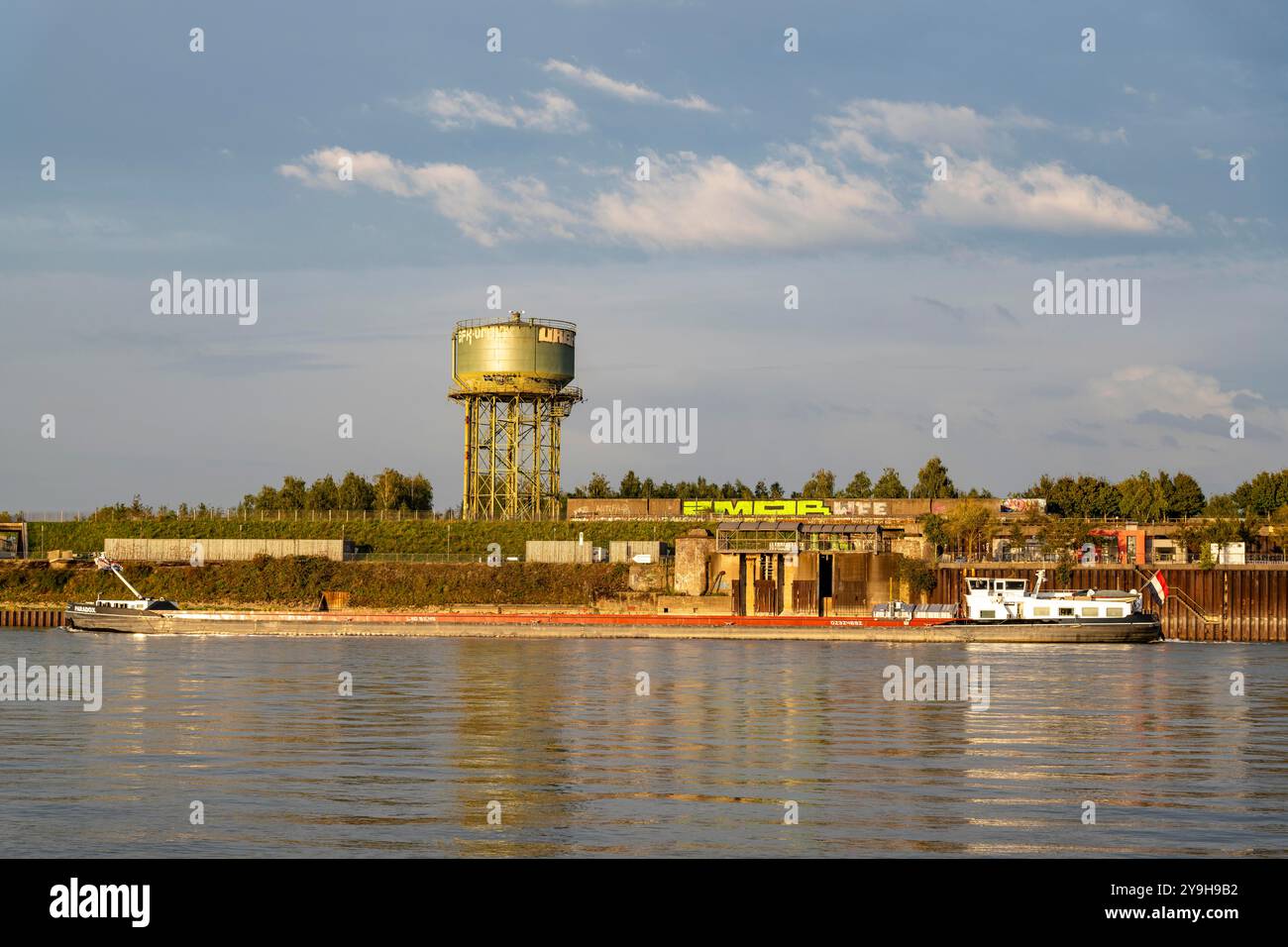 Duisburg rheinpark im stadtteil hochfeld in duisburg -Fotos und ...