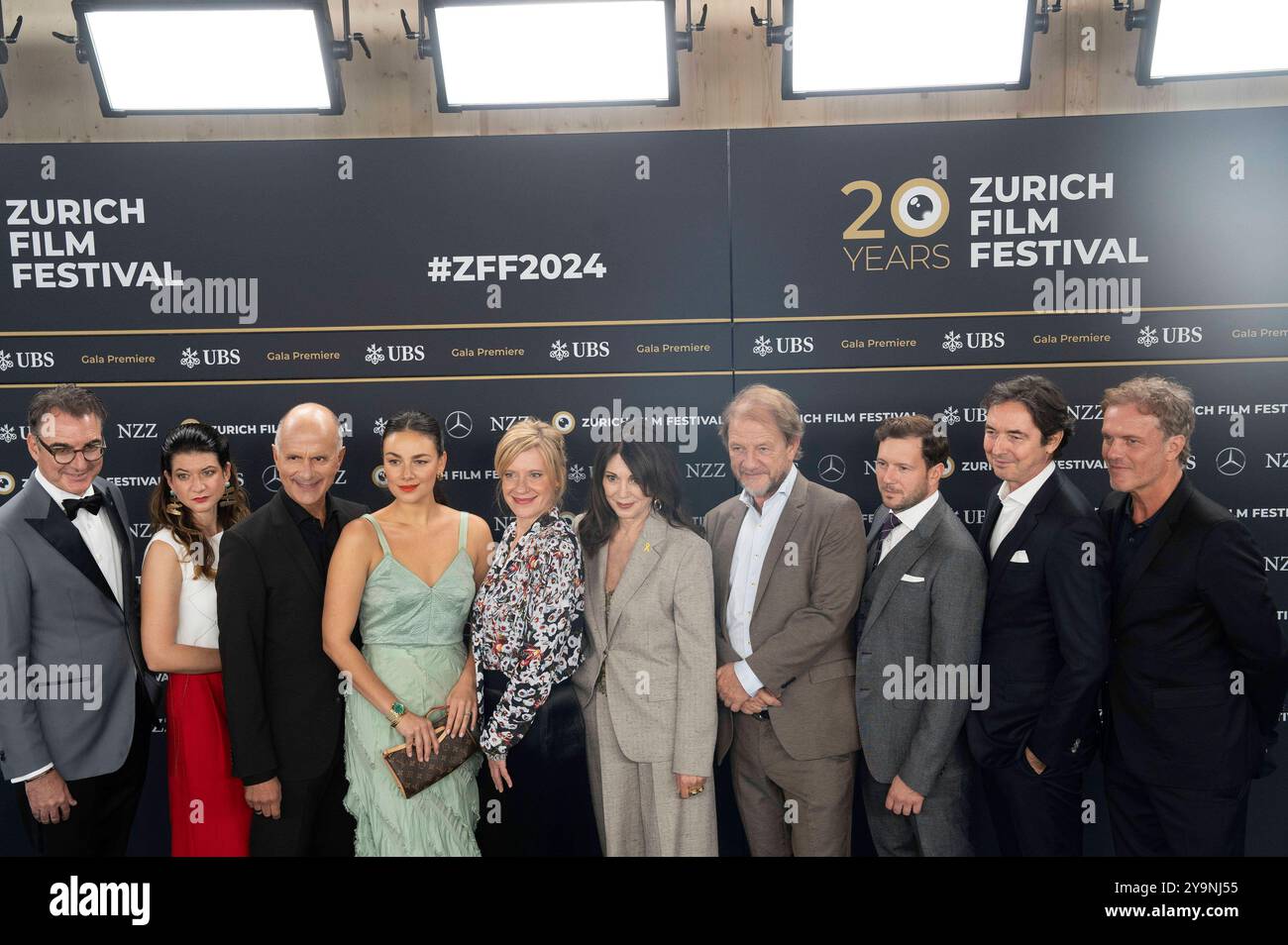 Christian Jungen, Julia Rosa Peer, Christoph Maria Herbst, Janina Uhse ...