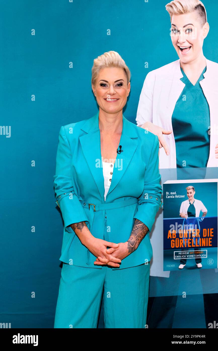 Medizinerin und Webvideoproduzentin Carola Holzner Doc Caro bei der ...