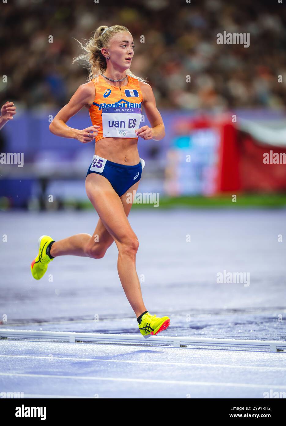 Diane van es nahm an der 10,000 Meter langen Strecke der Olympischen ...