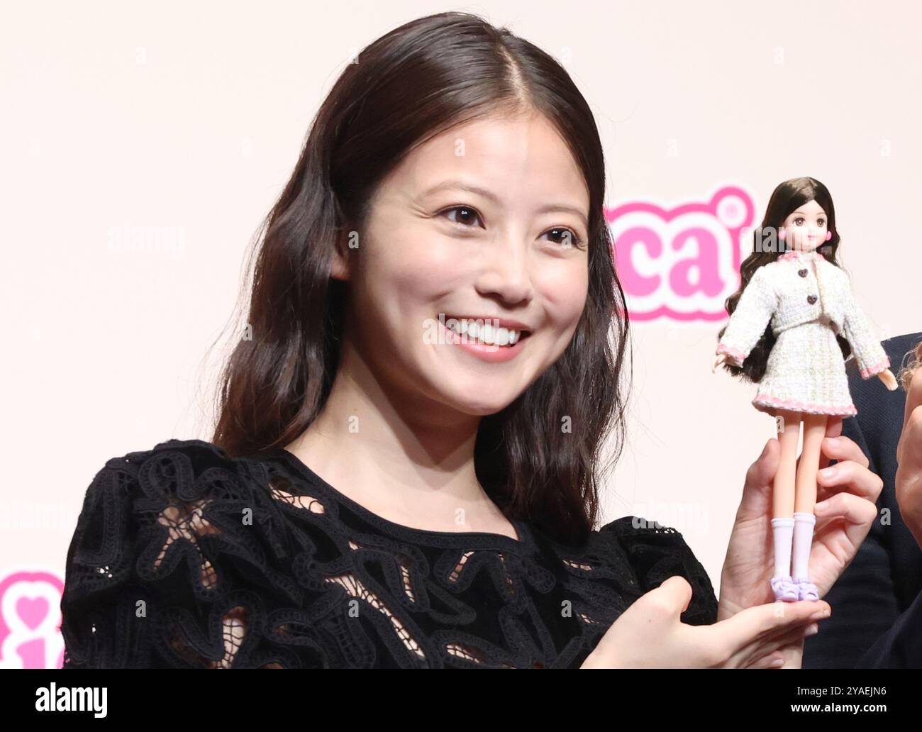 Tokio, Japan. Oktober 2024. Die japanische Schauspielerin Mio Imada zeigt am Sonntag, den 13 ...