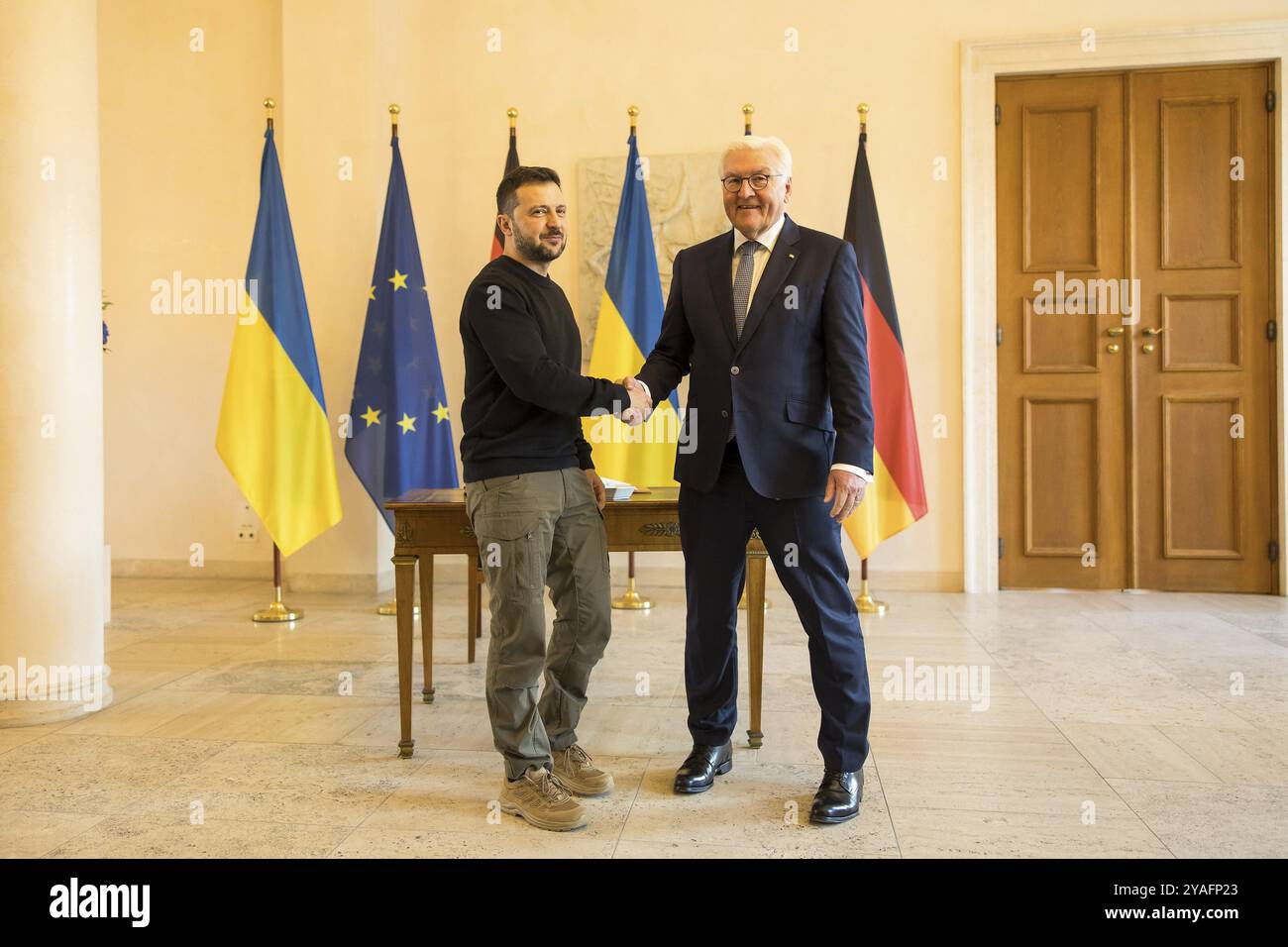 Volodymyr selensky -Fotos und -Bildmaterial in hoher Auflösung – Alamy