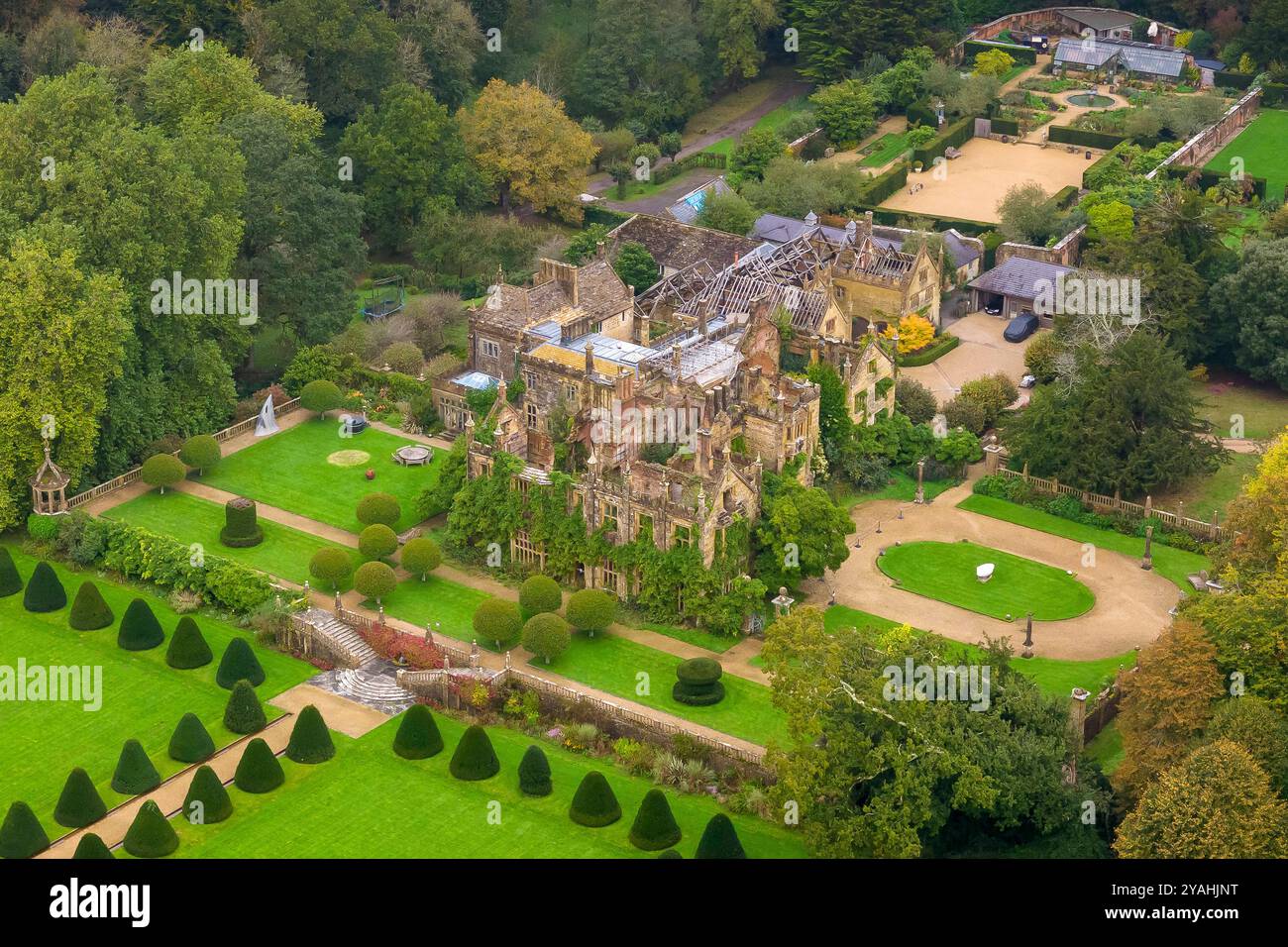 Parnham House, Beaminster, Dorset, Großbritannien. Oktober 2024. Aus ...