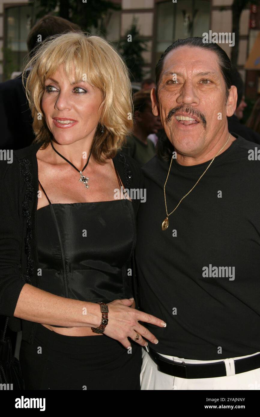 Danny trejo wife debbie trejo -Fotos und -Bildmaterial in hoher ...