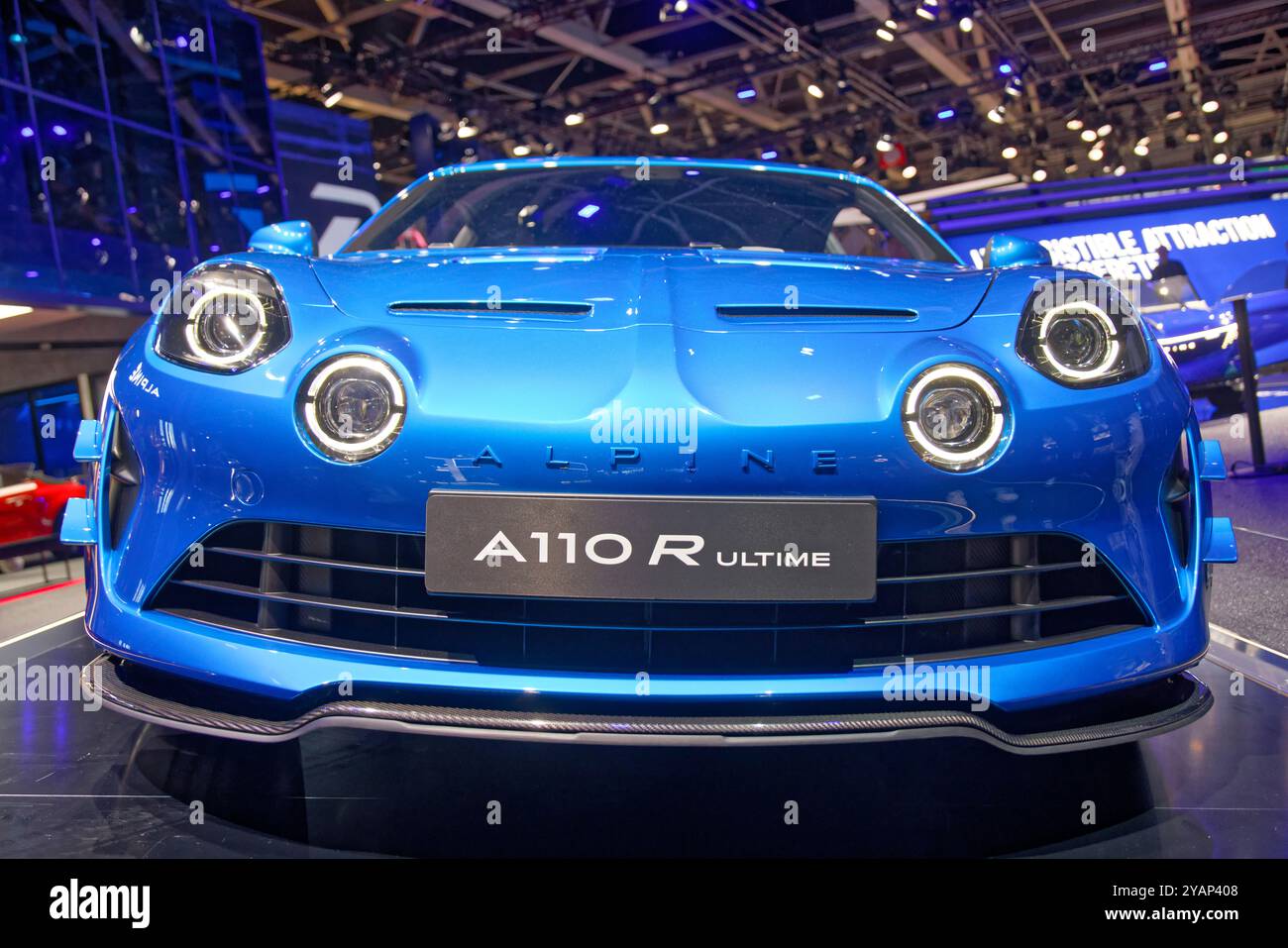 Paris, Frankreich. Oktober 2024. Mondial de l'Auto - Paris Motorshow 2024 Pressetag. Eine Alpine ...
