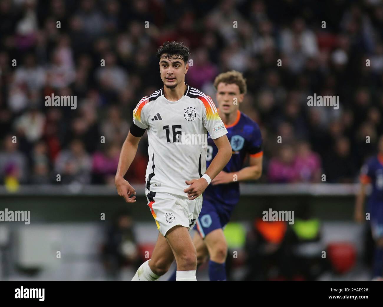 Uefa aleksandar pavlovic -Fotos und -Bildmaterial in hoher Auflösung ...