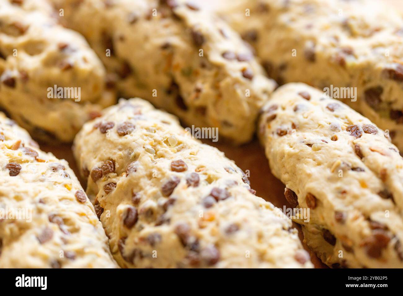 Schmalkalden, Deutschland. Oktober 2024. Stollen-Teig liegt in Lorenz ...