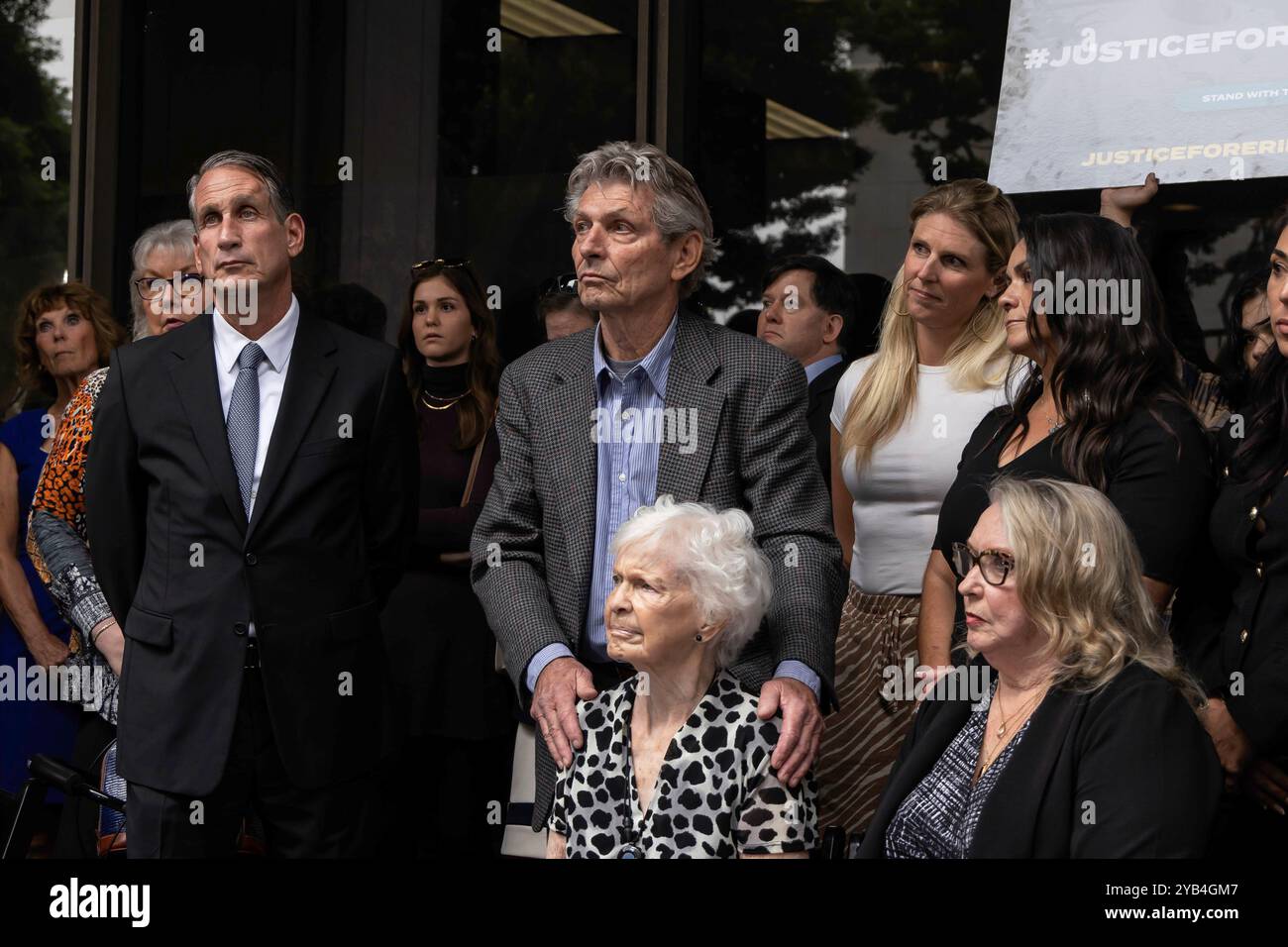 Los Angeles, USA. Oktober 2024. Familie und Unterstützer der ...