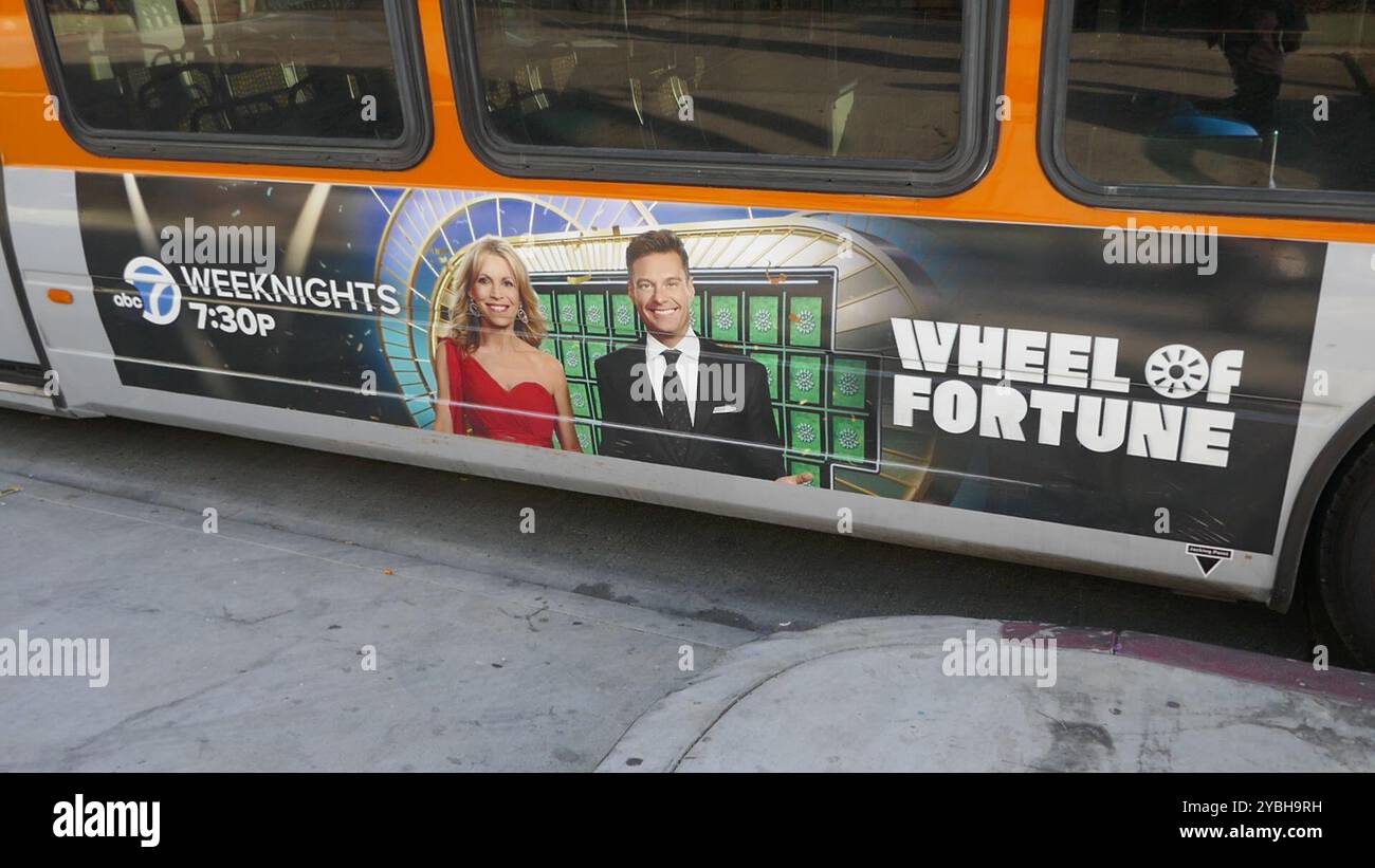 Los Angeles, Kalifornien, USA 18. Oktober 2024 Wheel of Fortune Bus mit ...