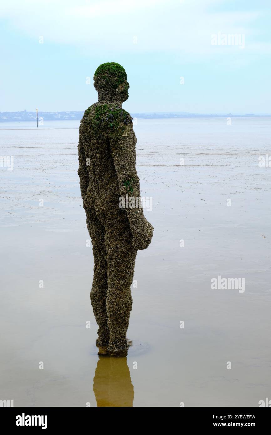 Gormleys skulpturen beeinflusst durch wetter und gezeiten -Fotos und ...