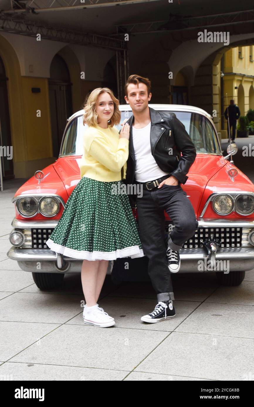 Lottie Power Musical Darstellerin Ben Darcy Musical Darsteller Muenchen ...