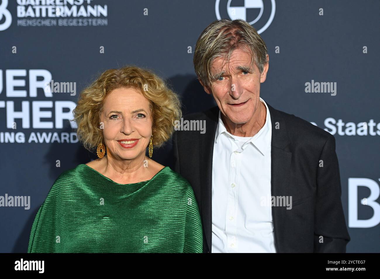 Michaela MAY Schauspielerin, mit Ehemann Bernd SCHADEWALD, Roter ...