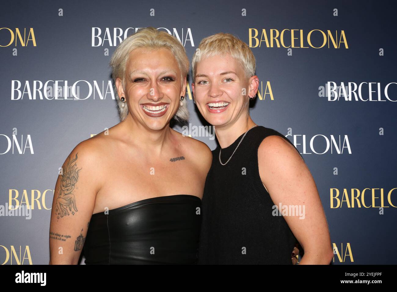 Mason Alexander Park und Sally Frith nehmen an der Gala-Night-Eröffnung ...