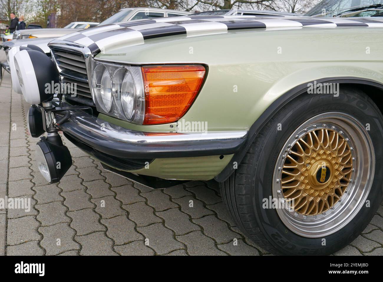 Vorderansicht von mercedes benz coupé -Fotos und -Bildmaterial in hoher ...