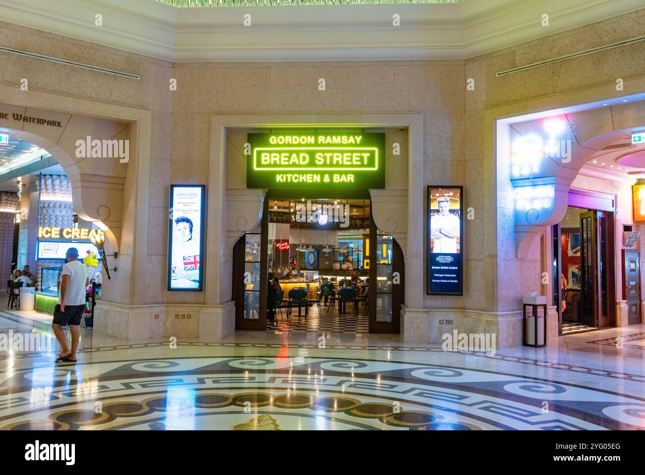 Gordon Ramsay Bread Street Küche und Bar im Atlantis The Palm Hotel ...
