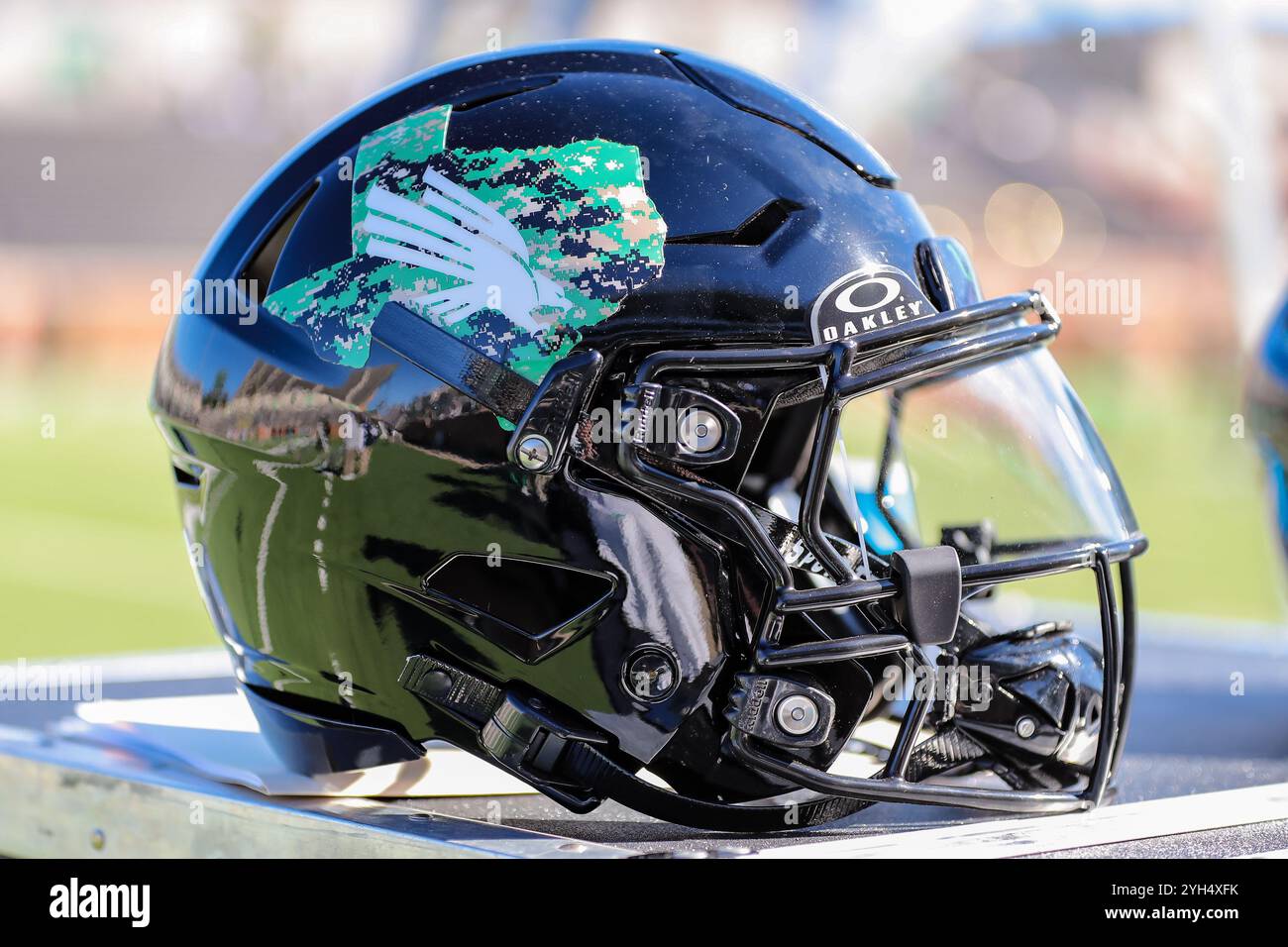 9. November 2024: North Texas Mean Green Helmets for Military ...