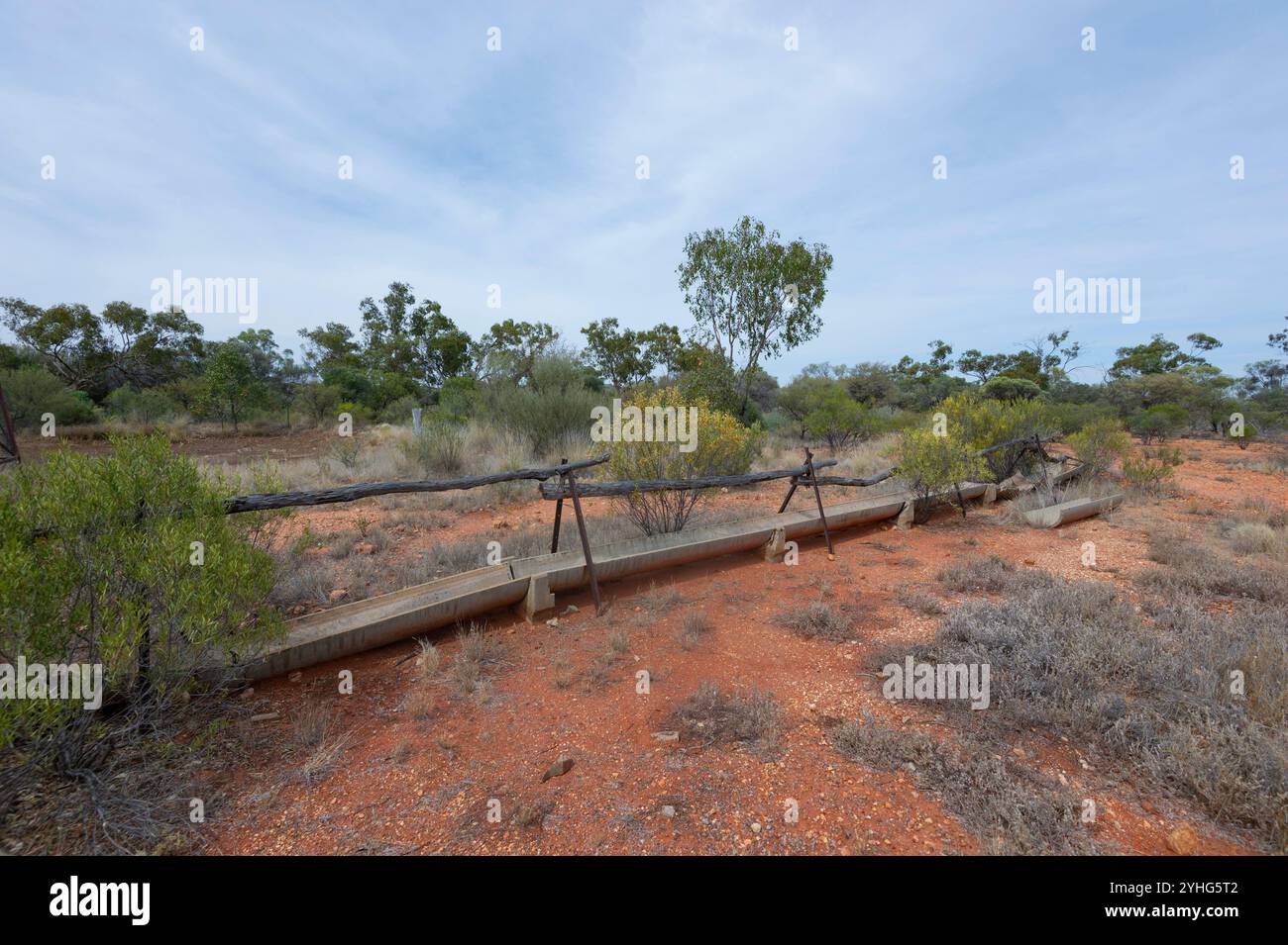 Blick auf eine alte Outback Bore, eine Touristenattraktion im ...