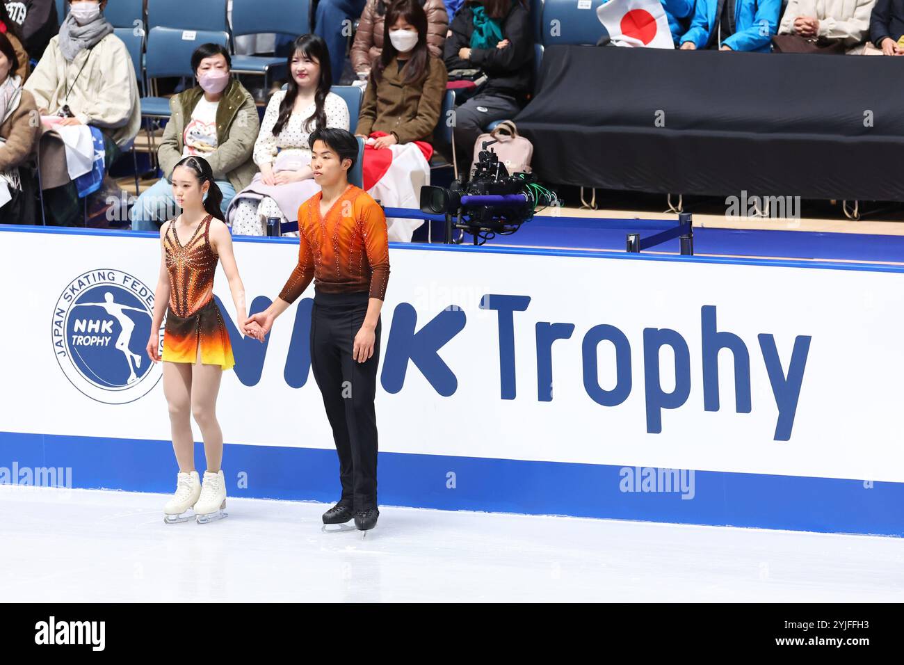 Tokio, Japan. November 2024. Yuna Nagaoka & Sumitada Moriguchi (JPN) Eiskunstlauf : ISU Grand ...