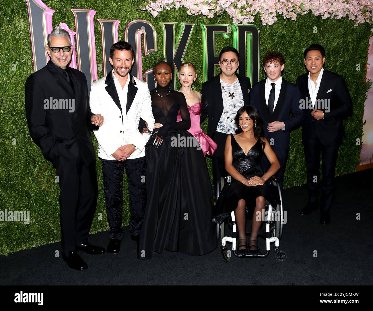 New York City, USA. November 2024. Jeff Goldblum, Jonathan Bailey, Cynthia Erivo, Ariana Grande ...