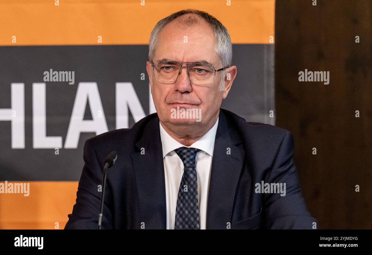 Muenchen Freie Waehler, Pressekonferenz zur Vorstellung der ...