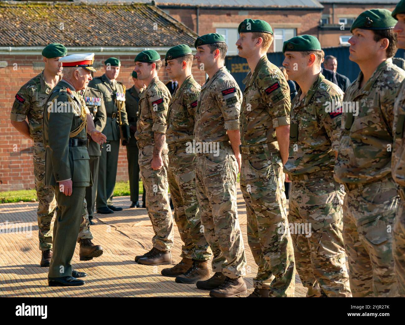 König Karl III., Captain General Royal Marines, trifft Exmouth während ...