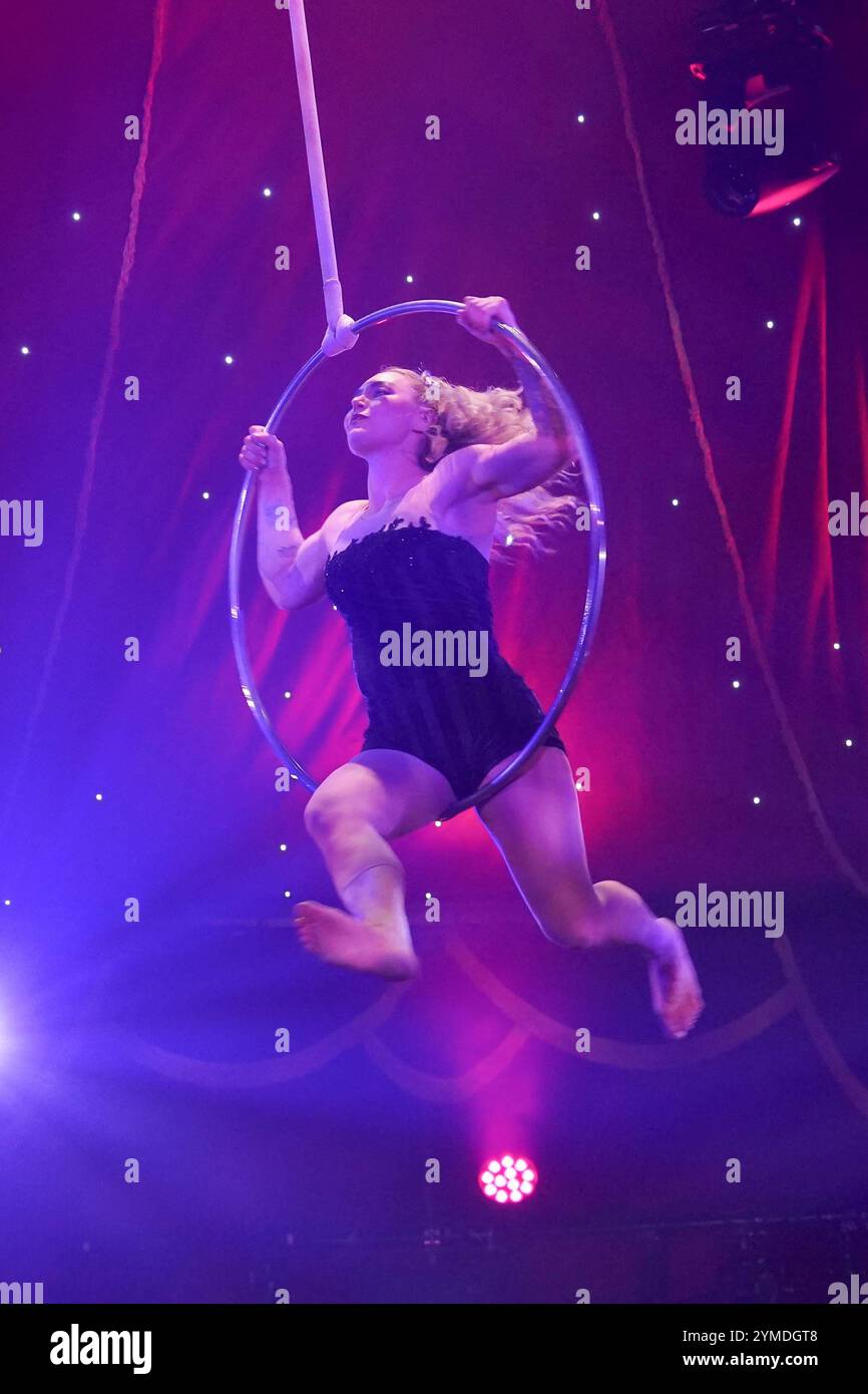 Premiere der neuen Palazzo Spielzeit 2024/25 im Spiegelpalast in ...