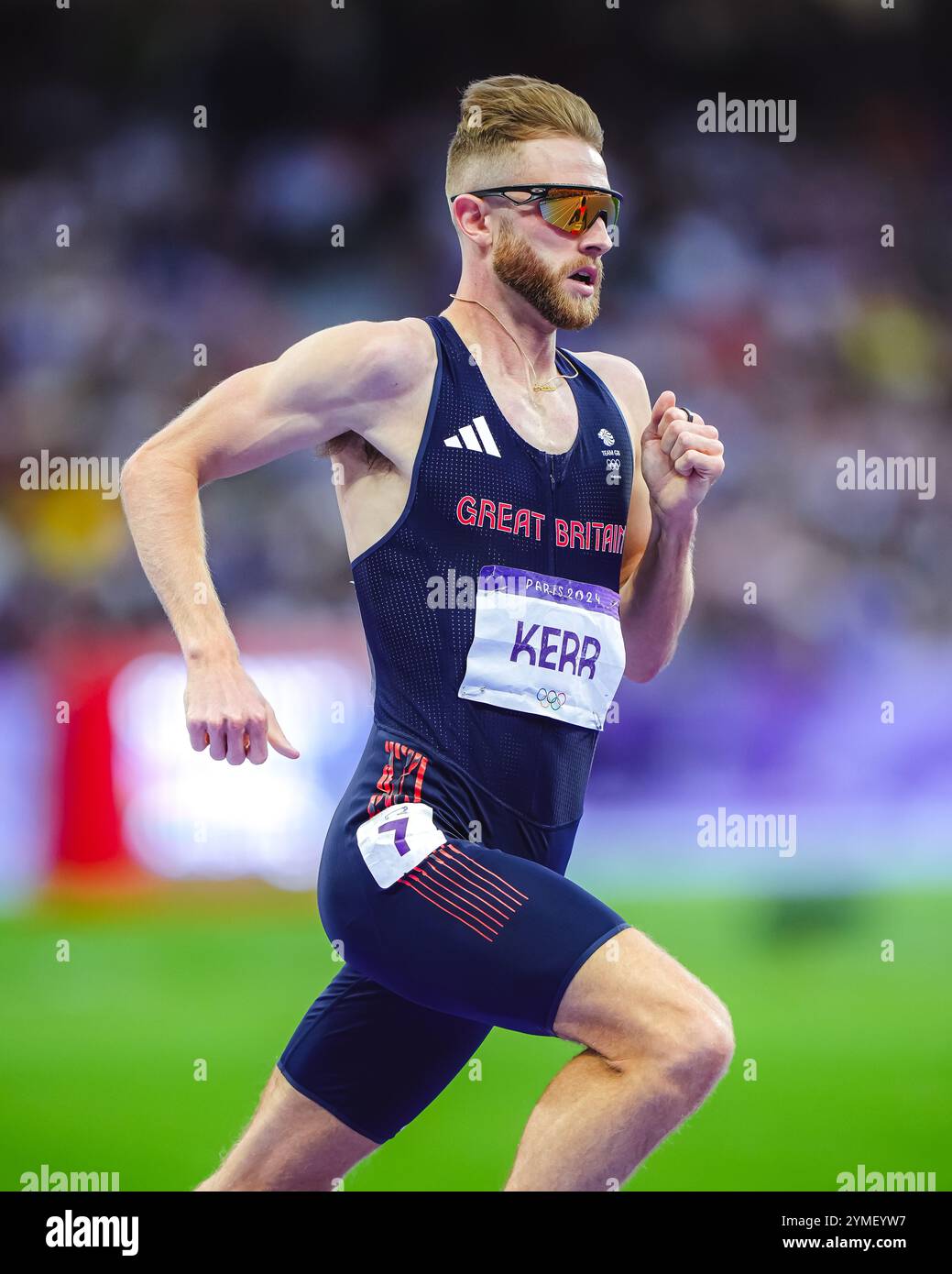 Josh Kerr nahm an den 1500-Meter-Strecken der Olympischen Spiele 2024 ...