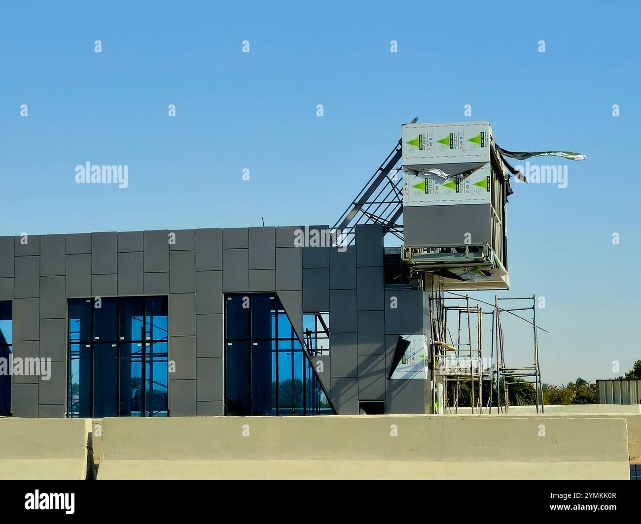Kairo, Ägypten, 25. Oktober 2024: Das Projekt Bus Rapid Transit (BRT ...