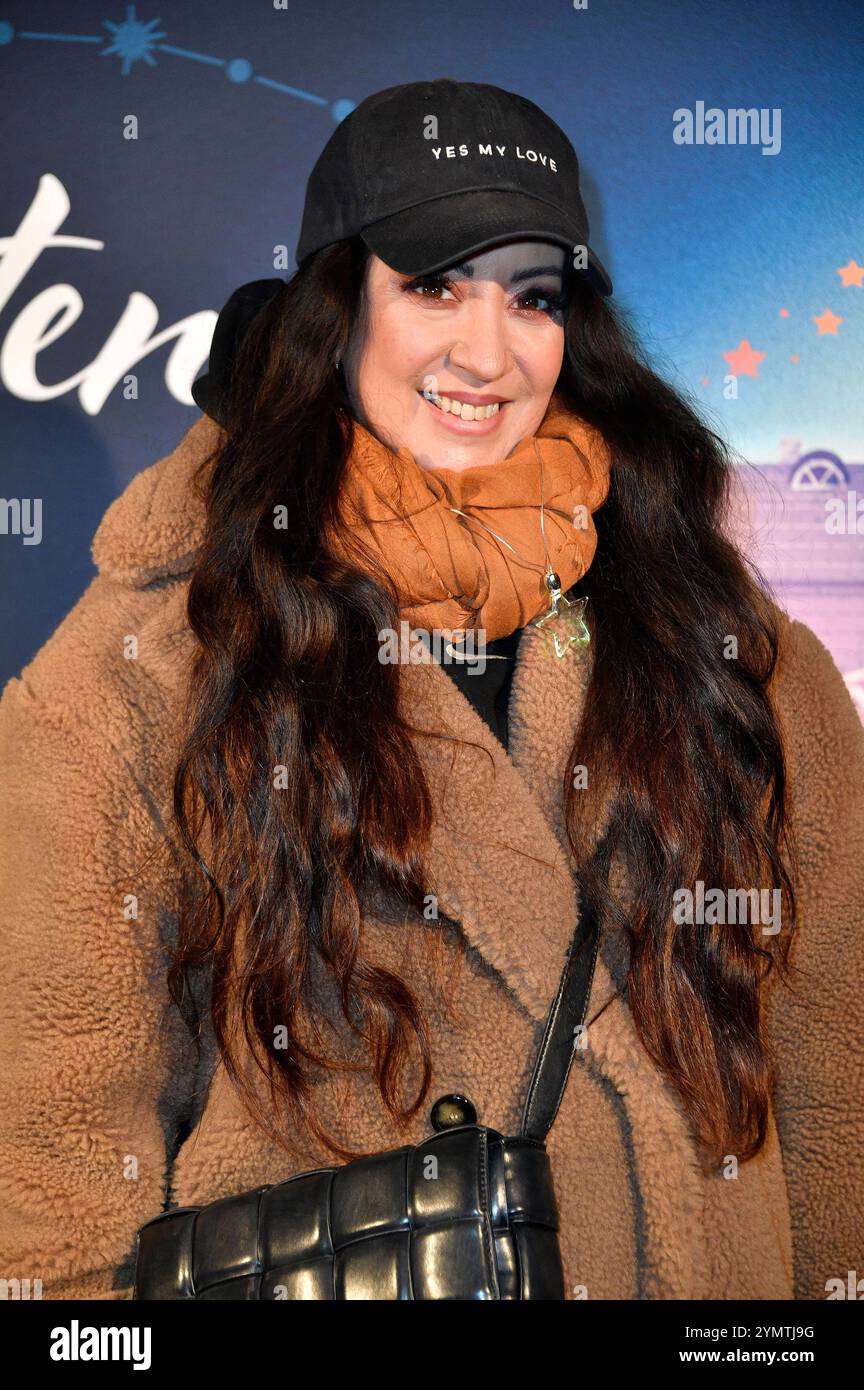 Miyabi Kawai bei der Eröffnung von Weihnachten im Tierpark 2024 Uhr Schloss Friedrichsfelde im ...