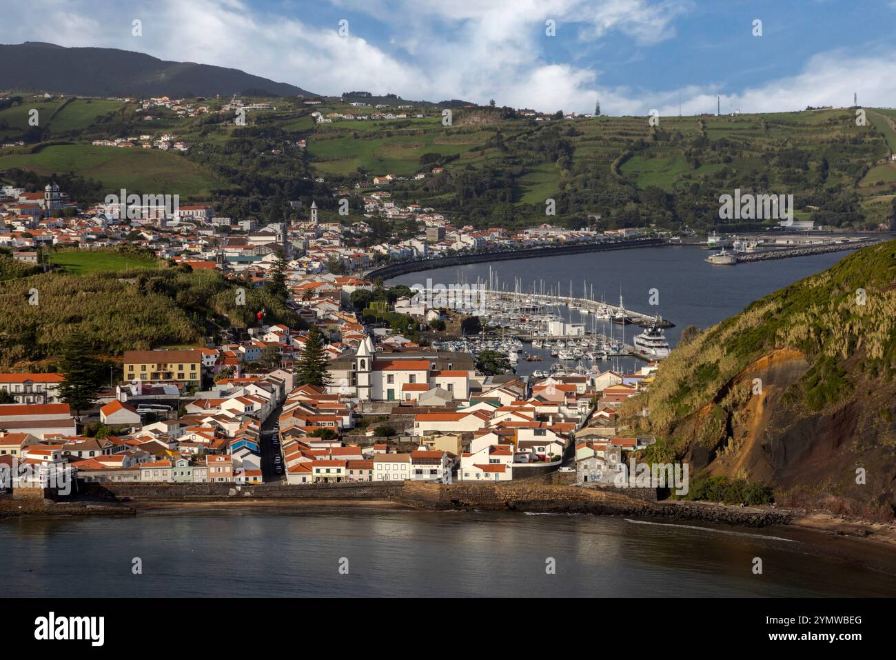 Blick auf Horta, Faial Island, Azoren, vom Monte da Guia, einem alten U ...