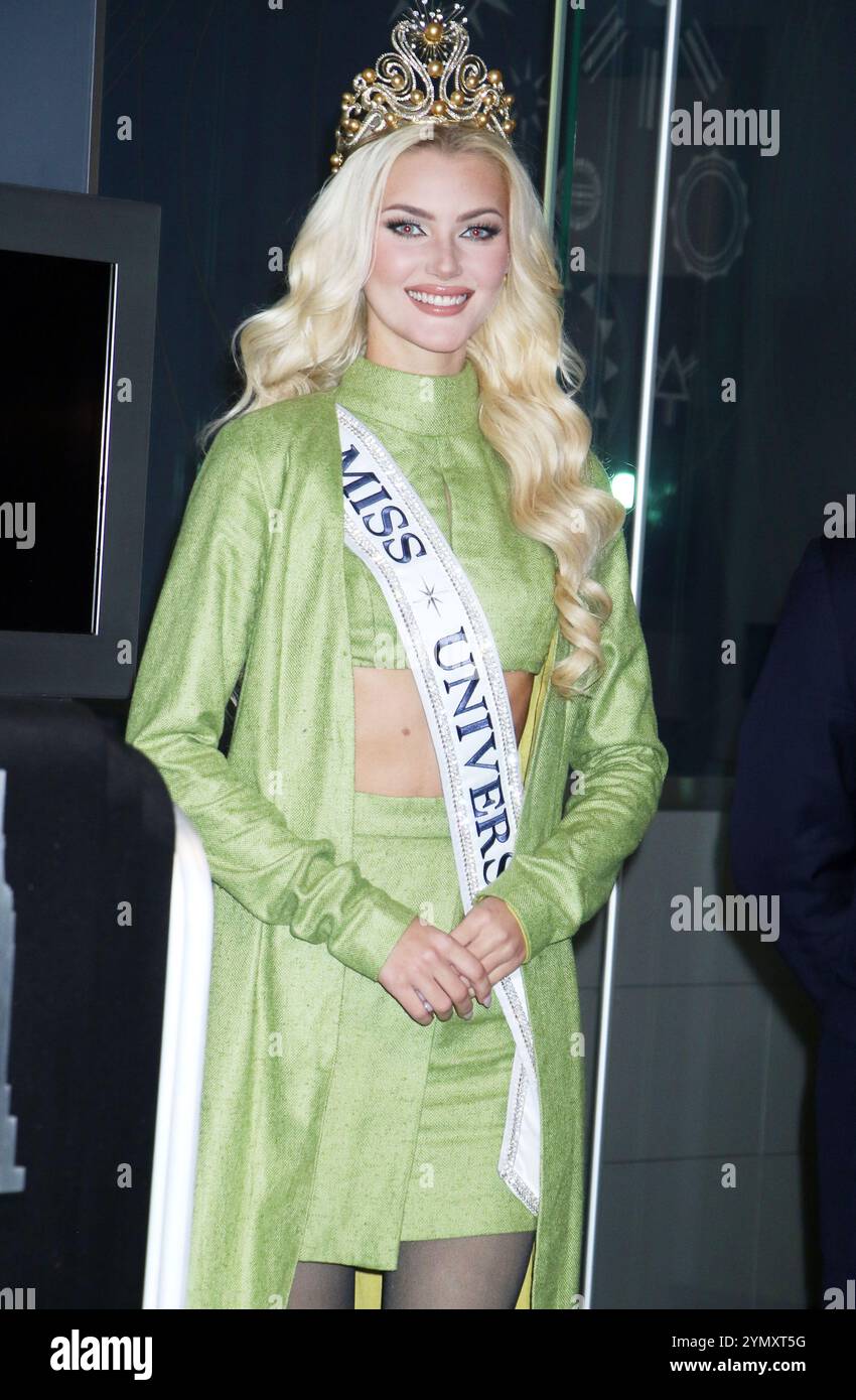 22. November 2024 Miss Universe 2024 Victoria Kjaer Theilvig entzündet ...