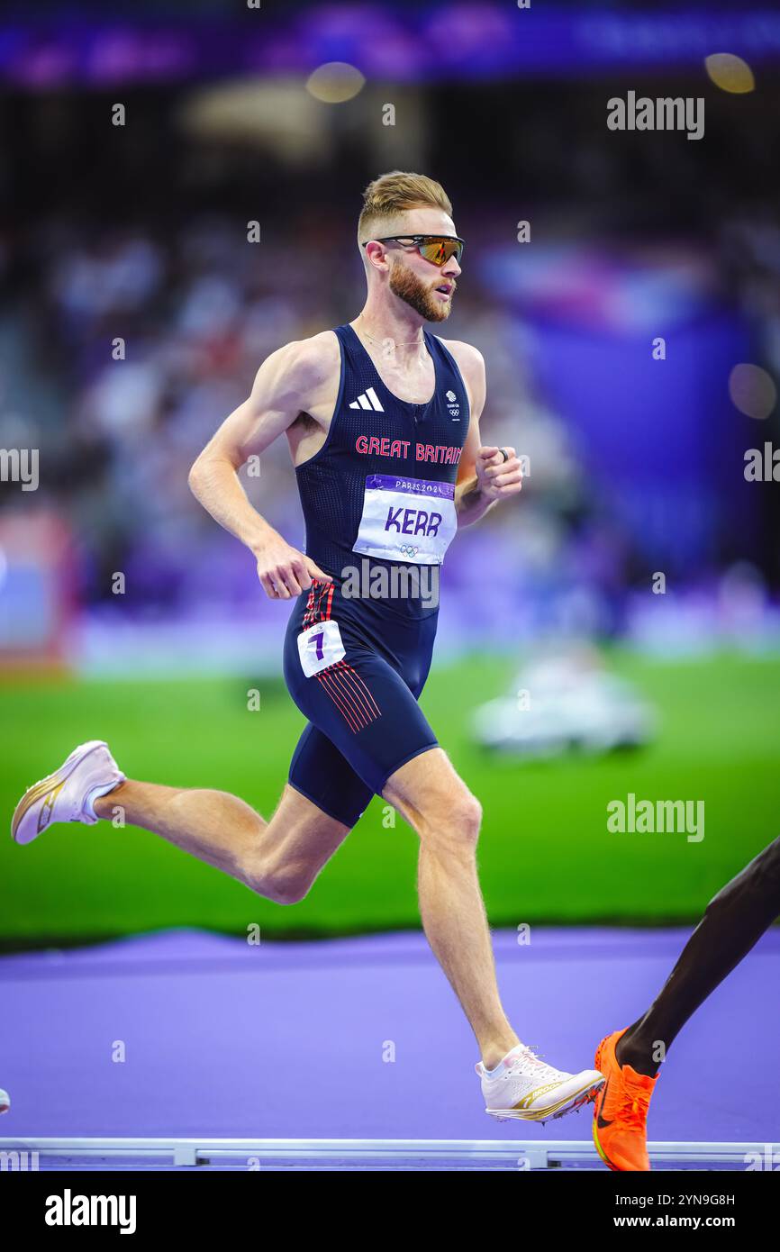 Josh Kerr nahm an den 1500-Meter-Strecken der Olympischen Spiele 2024 ...