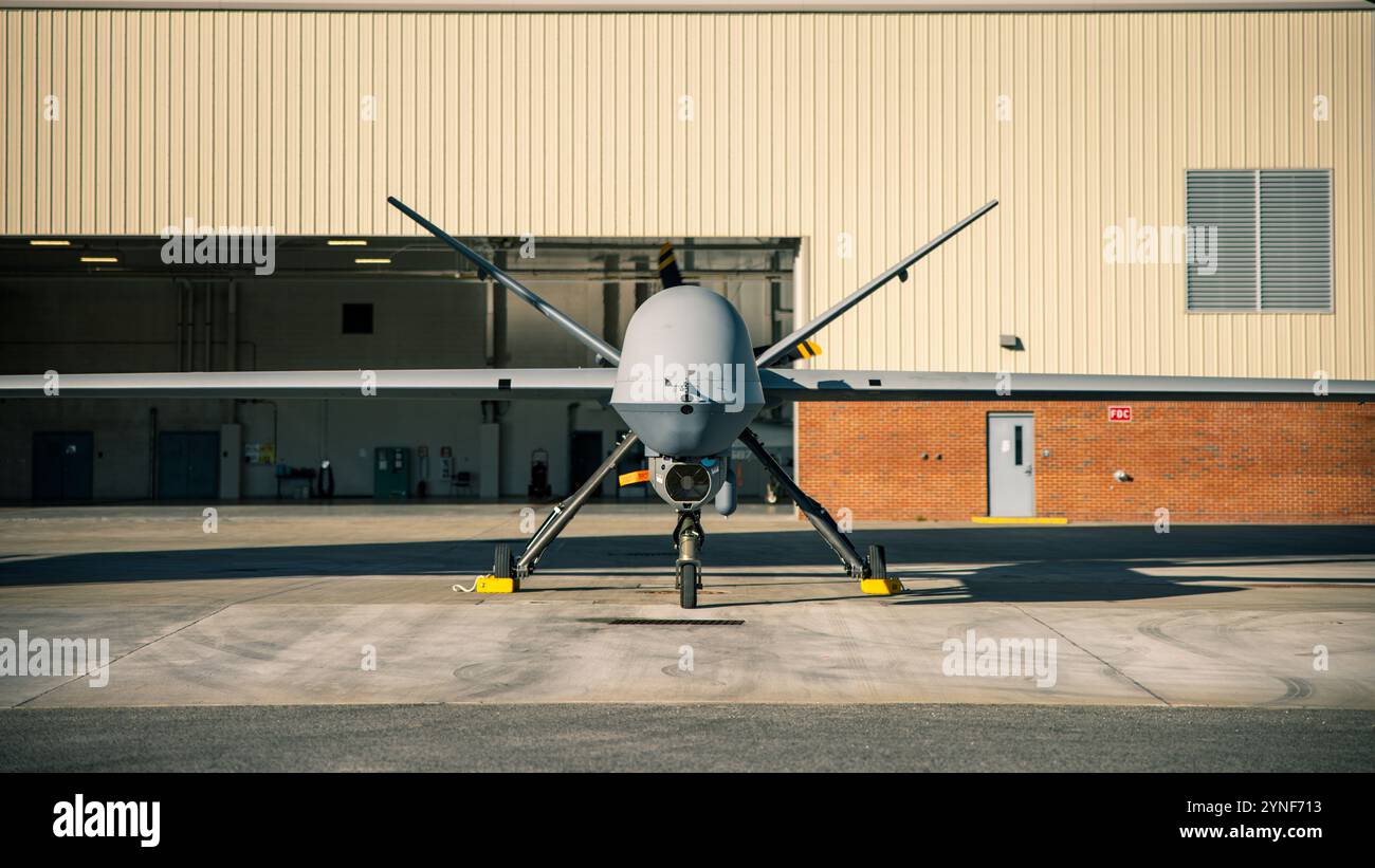 Ein unbemanntes Flugzeugsystem des U.S. Marine Corps MQ-9A Reaper mit ...