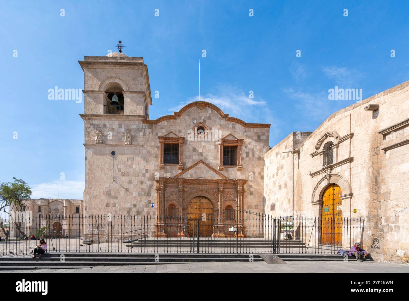 Kirche San Francisco, UNESCO-Weltkulturerbe, Arequipa, Peru, Südamerika ...
