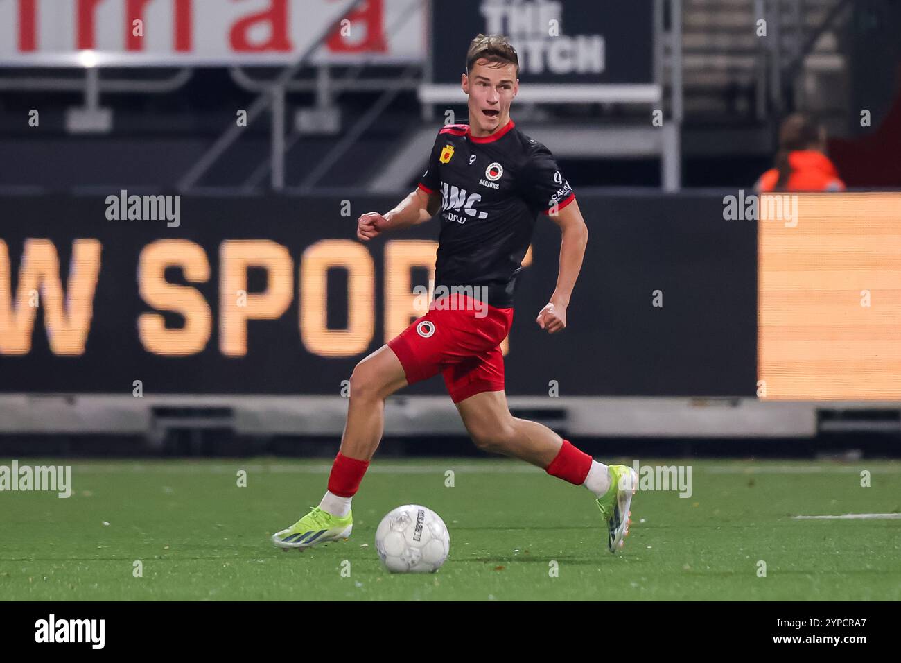 Rotterdam - Noah Naujoks von Excelsior Rotterdam während der ...