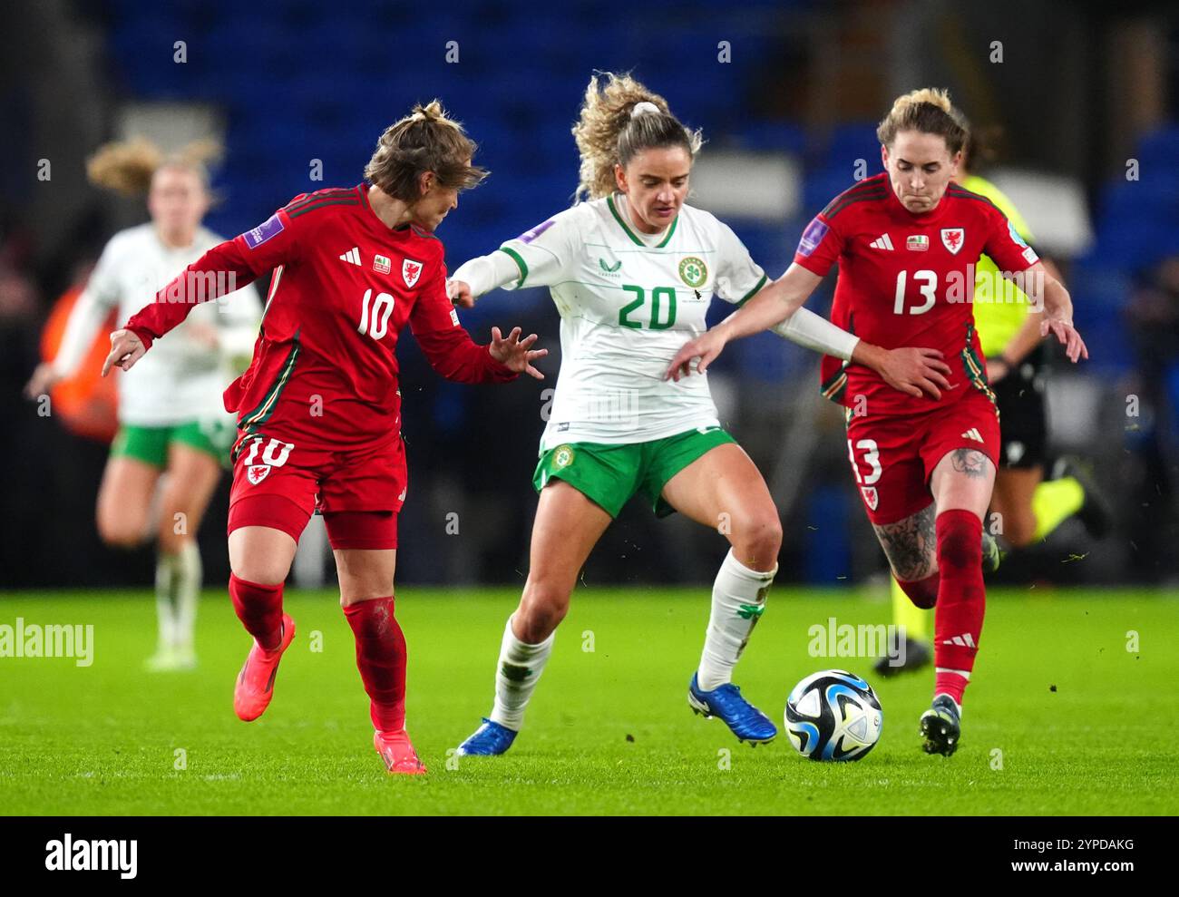 Jessica Fishlock aus Wales, Leanne Kiernan aus Irland und Rachel Rowe ...