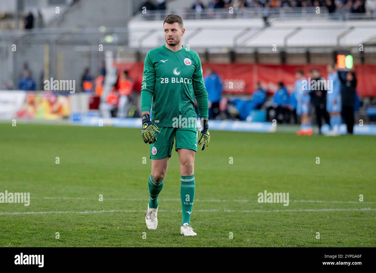 München, Deutschland. November 2024 30. Benjamin Uphoff (Torwart, FC ...