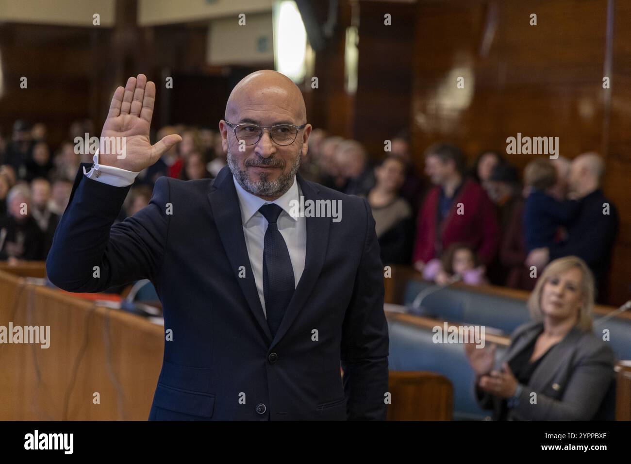 Brüssel, Belgien Dezember 2024. Said Tahri leistet den Eid während der ...