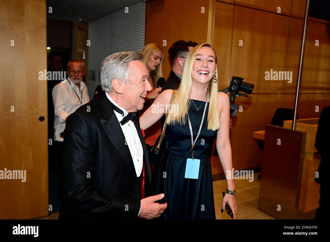 Roland Kaiser und Tochter Annalena Kaiser bei der 30. Verleihung der Goldenen Henne 2024 in der ...