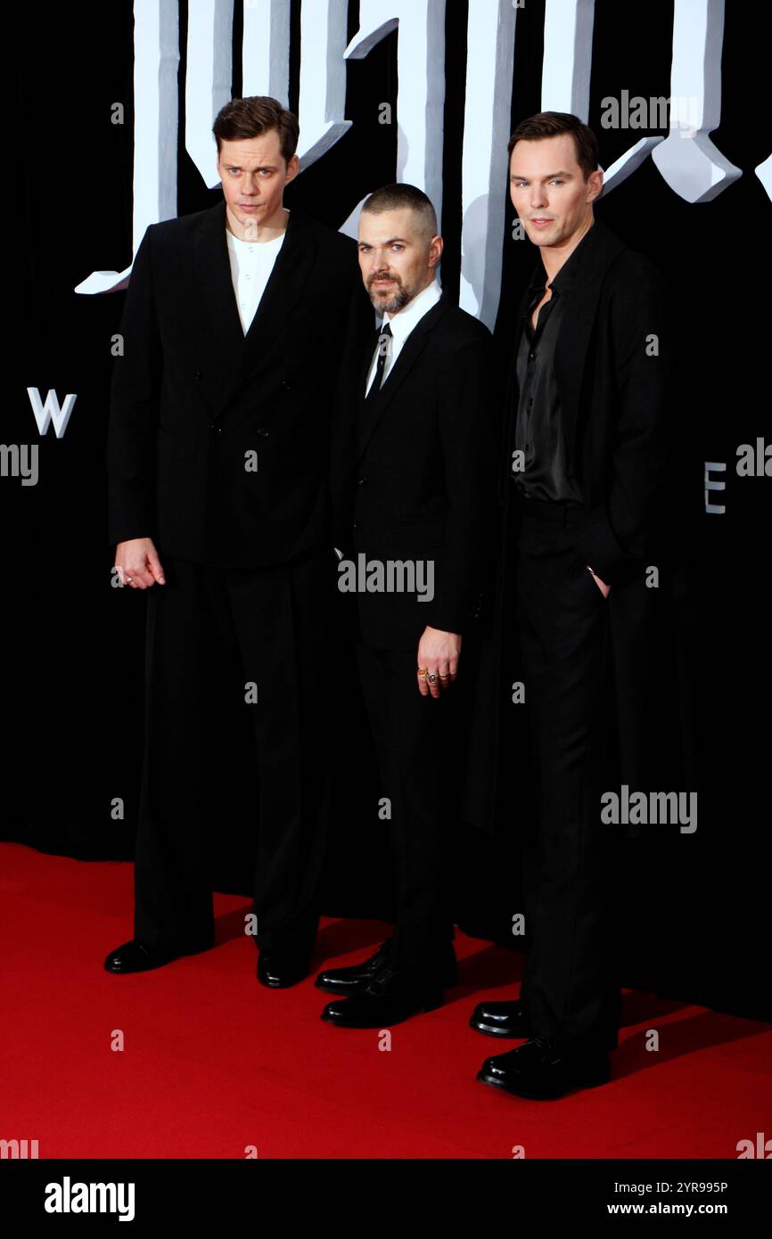 Bill Skarsgard, Robert Eggers und Nicholas Hoult bei der Premiere von ...