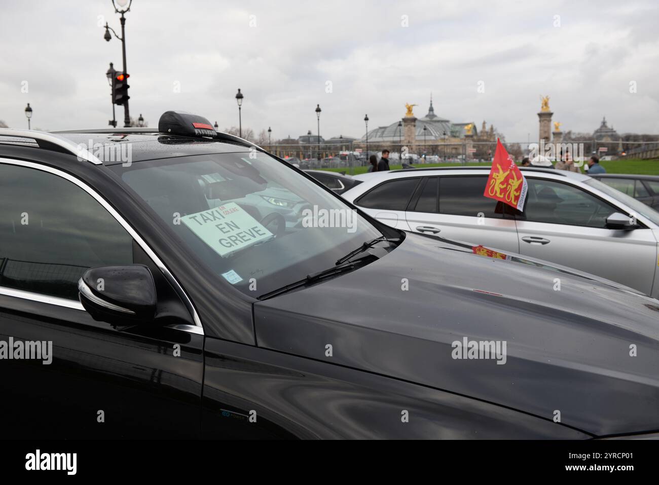 La colère monte chez les Chauffeurs de Taxi contre l'ubérisation de ...