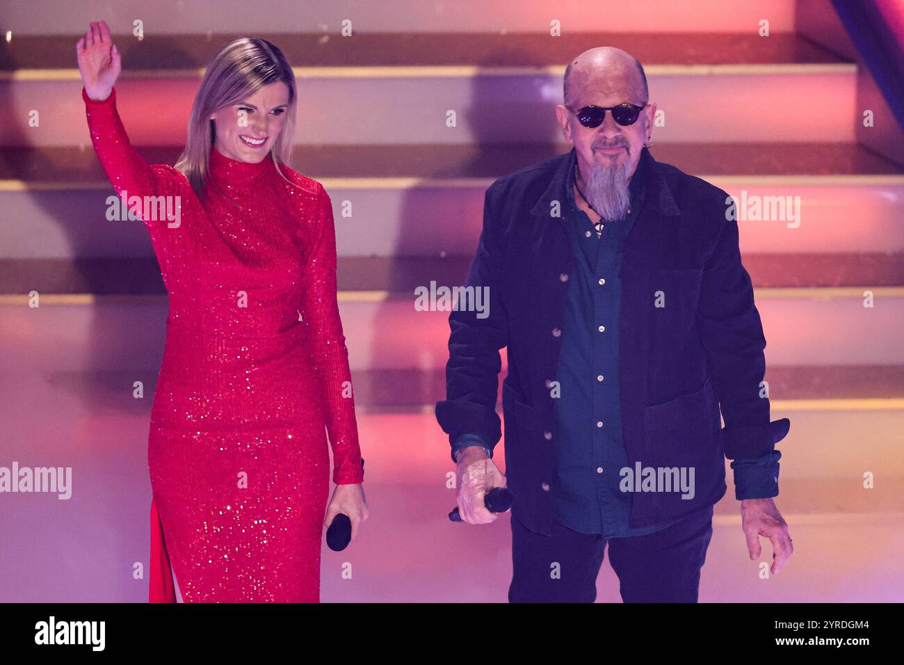 Duett - Saengerin Madlen Rausch mit Saenger Chris Thompson Manfred ...