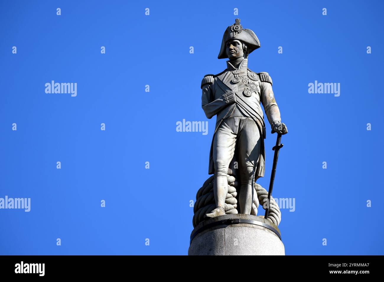 Nelson's Column ist ein Denkmal auf dem Trafalgar Square in der City of ...